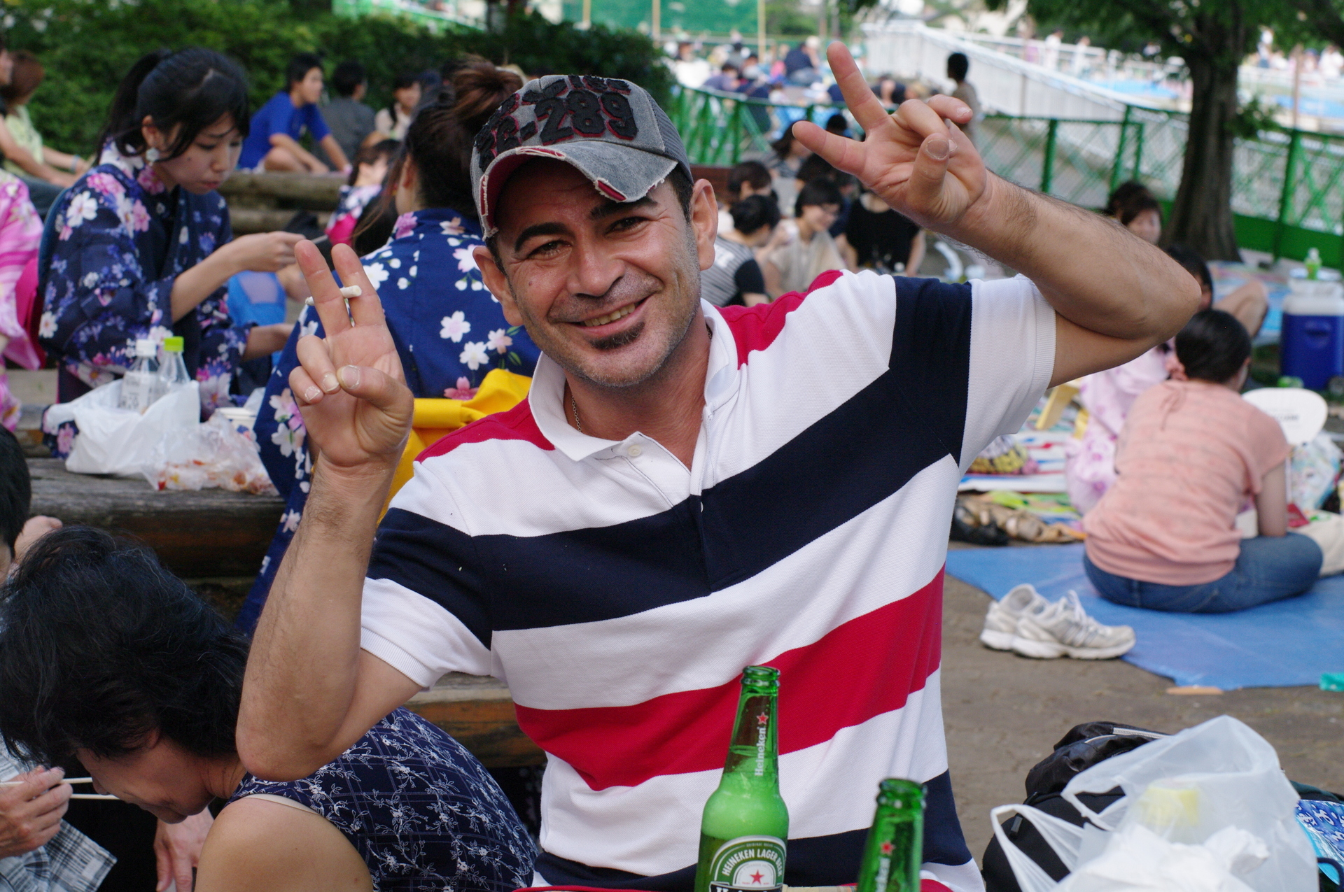 8月: すなどられる。